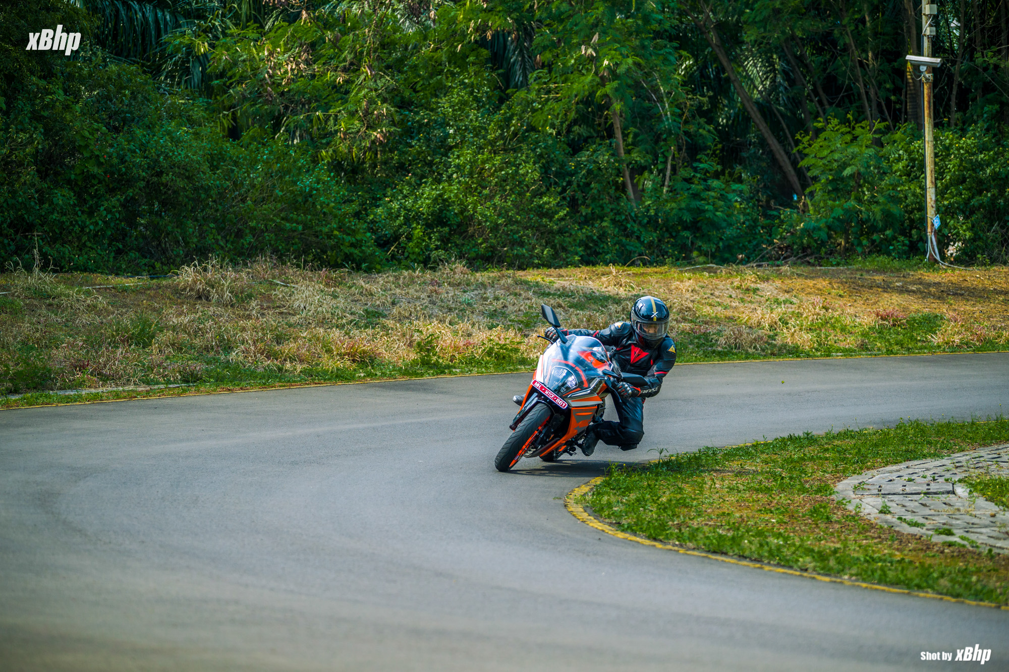 2022 KTM RC 200 - First Ride Review - xBhp Machines