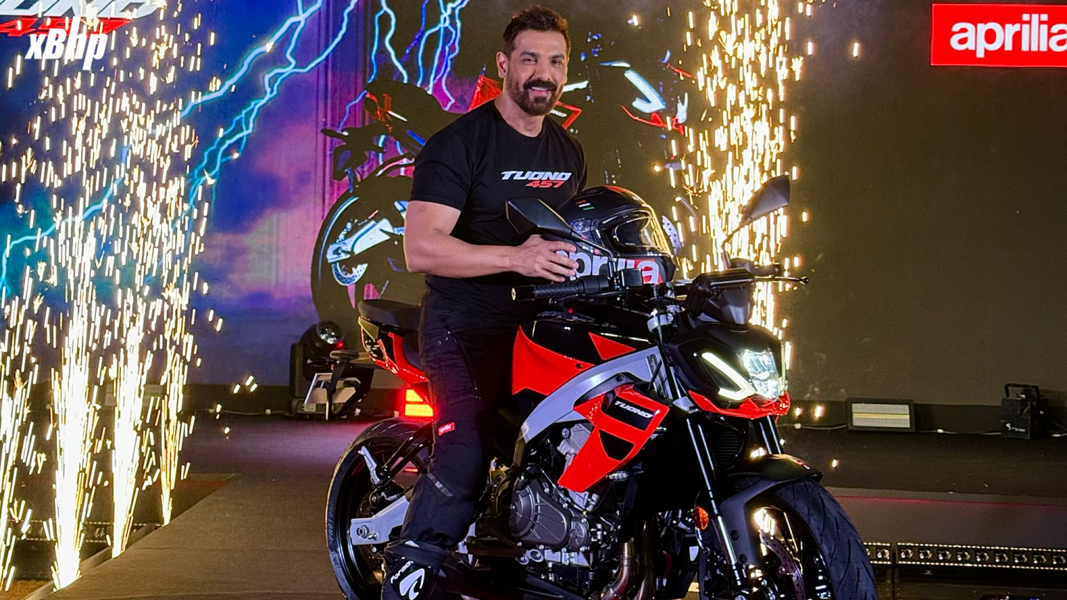 Aprilia Tuono 457 :: Noale's Streak Continues!